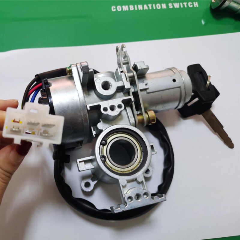 93110-5HA00 Switch Assay – HINO ISUZU FUSO UD Truck Spare Parts